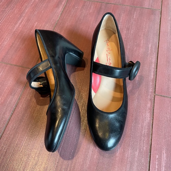 Pas de Rouge | Shoes | Pas De Rouge Mary Jane Leather Pumps | Poshmark